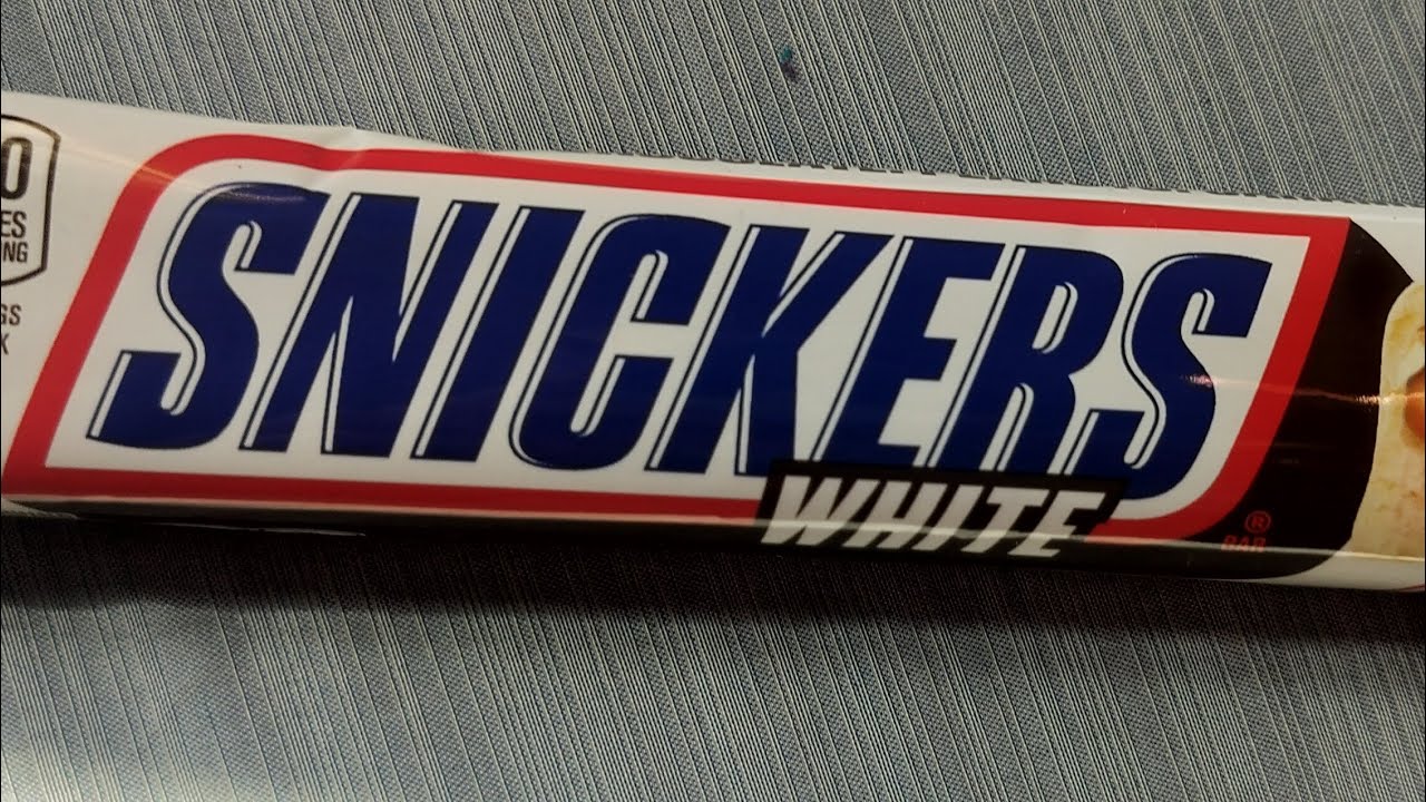 Taste testing: Snickers white - YouTube