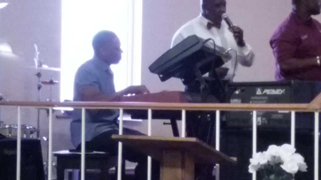 Kalvin Smith and Mt Zion MBC, Elmore Male Chorus - YouTube