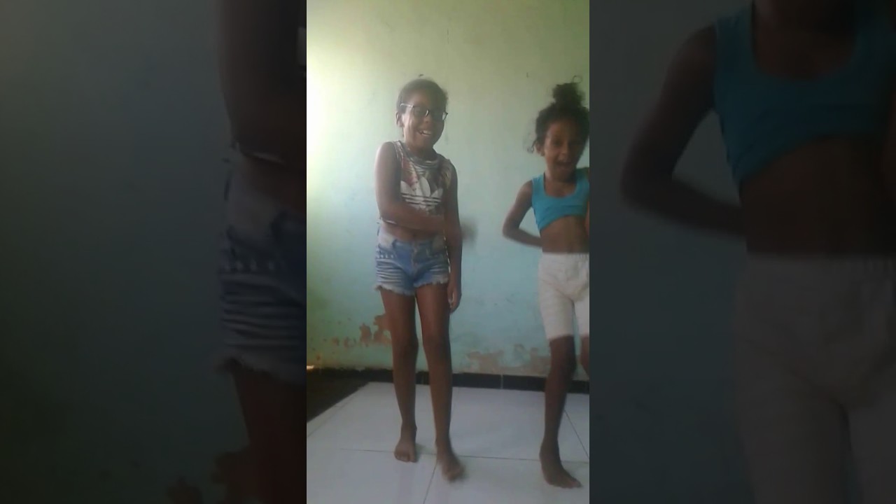 Meninas dançando forró - YouTube