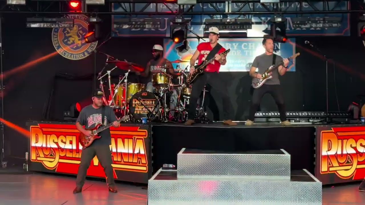 Russell Dickerson’s RUSSELLMANIA : Live Tour / “EVERY LITTLE THING “ in ...