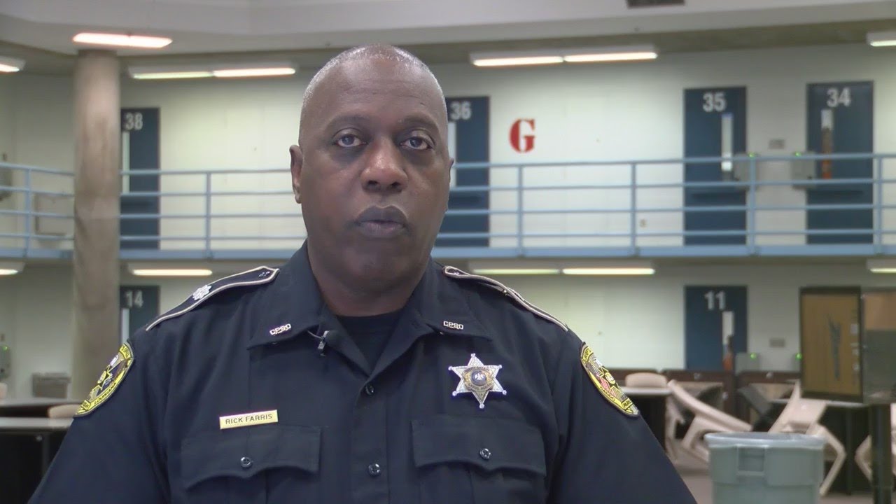 Salute The Badge: Commander Rick Farris - YouTube