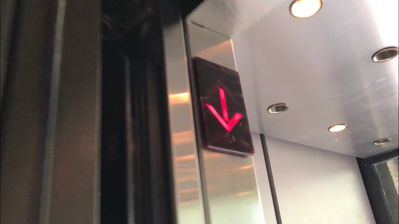 270. Otis Series 1 Hydraulic Elevator at One CrossPointe Plaza ...