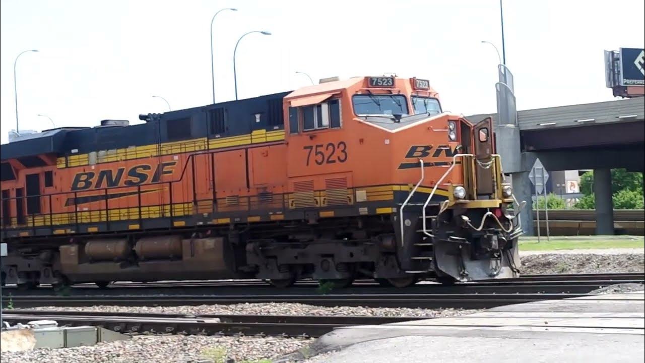 Railfanning NS & BNSF (NS 1072) - YouTube