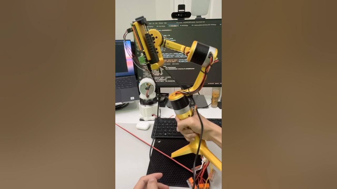 I Built this 3D Printed Camera Gimbal with Stabilization Control using IMU Sensor #pcbway - YouTube