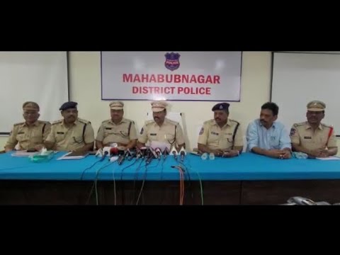 Mahboob nagar ke 2 Town Police station Hodood Me Qatilana Hamle Me ...