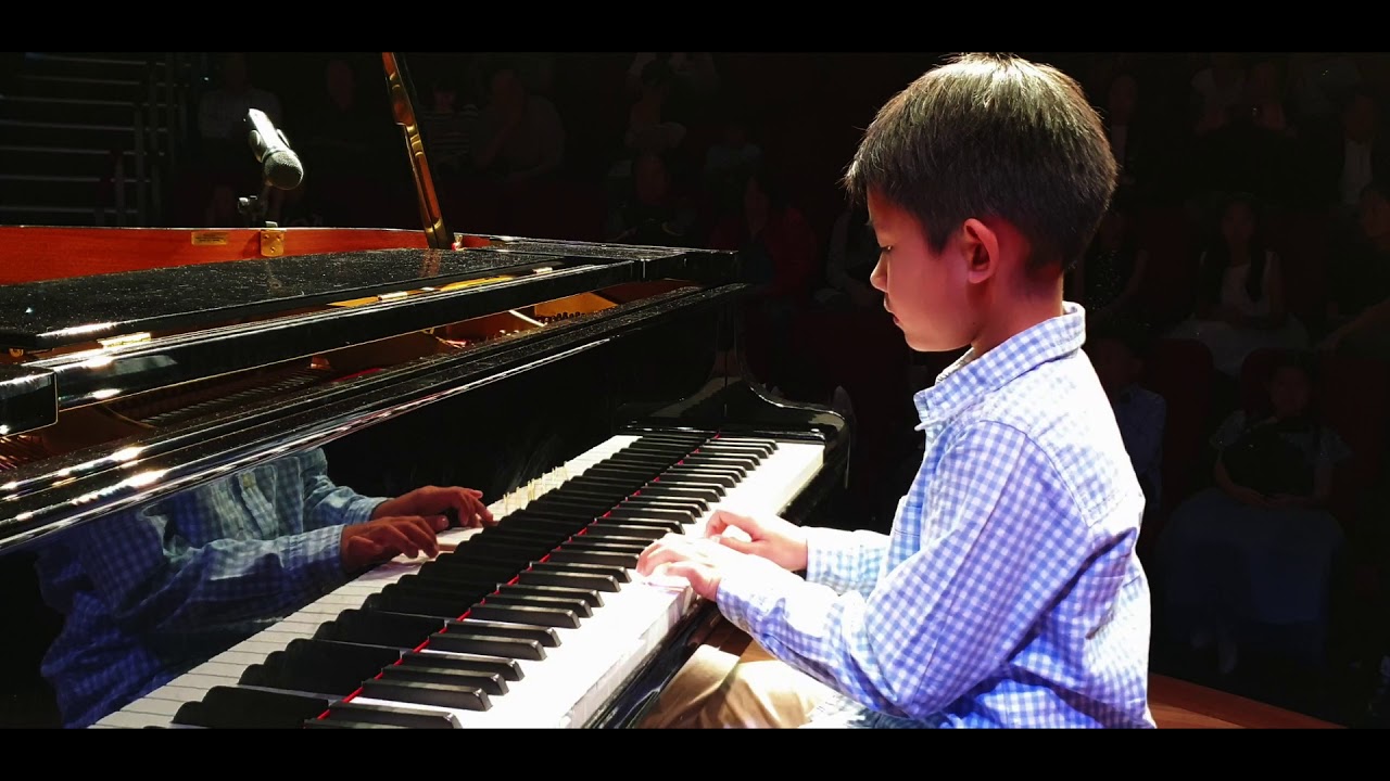 Aidan Tan plays T.Dutton: Christmas-Day Secret - YouTube