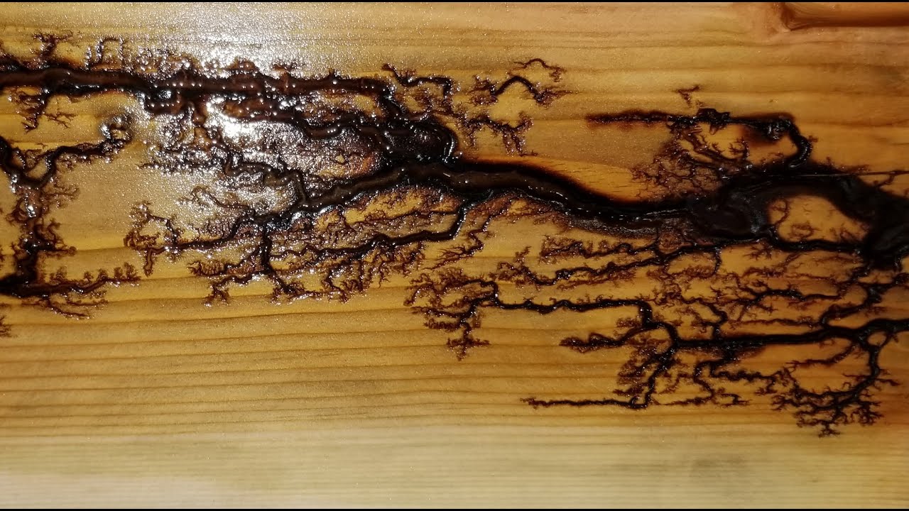 Fractal burning with Lichtenberg device - YouTube
