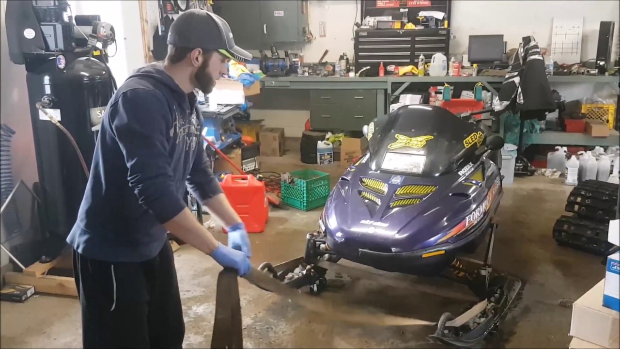 How To Tow A Snowmobile Properly - YouTube