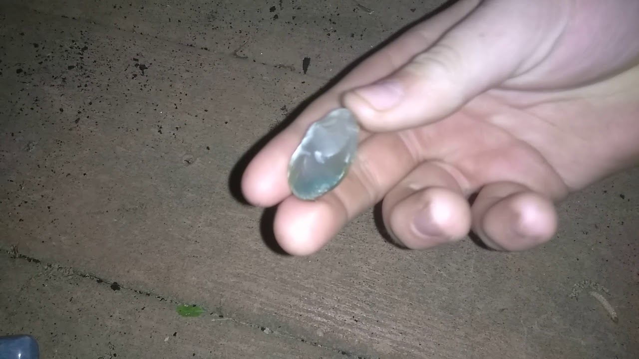 Smashing rocks for fun - YouTube