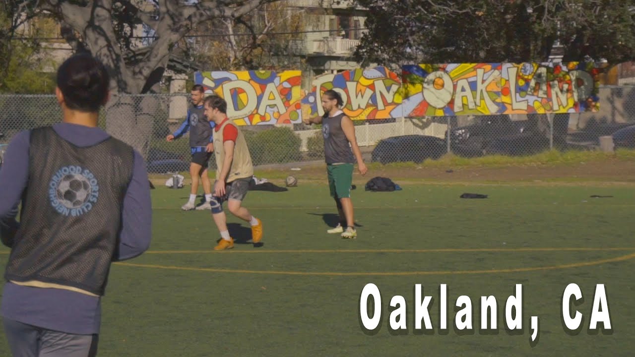 Football & Chill in Oakland - YouTube