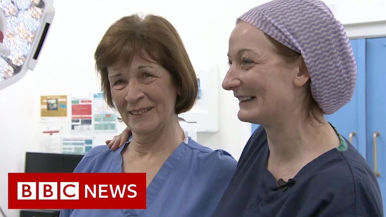 Londonderry nurse celebrates 50 years at Altnagelvin Hospital - YouTube