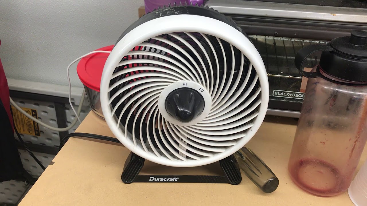 Duracraft Desk Fan (After Oiling) - YouTube