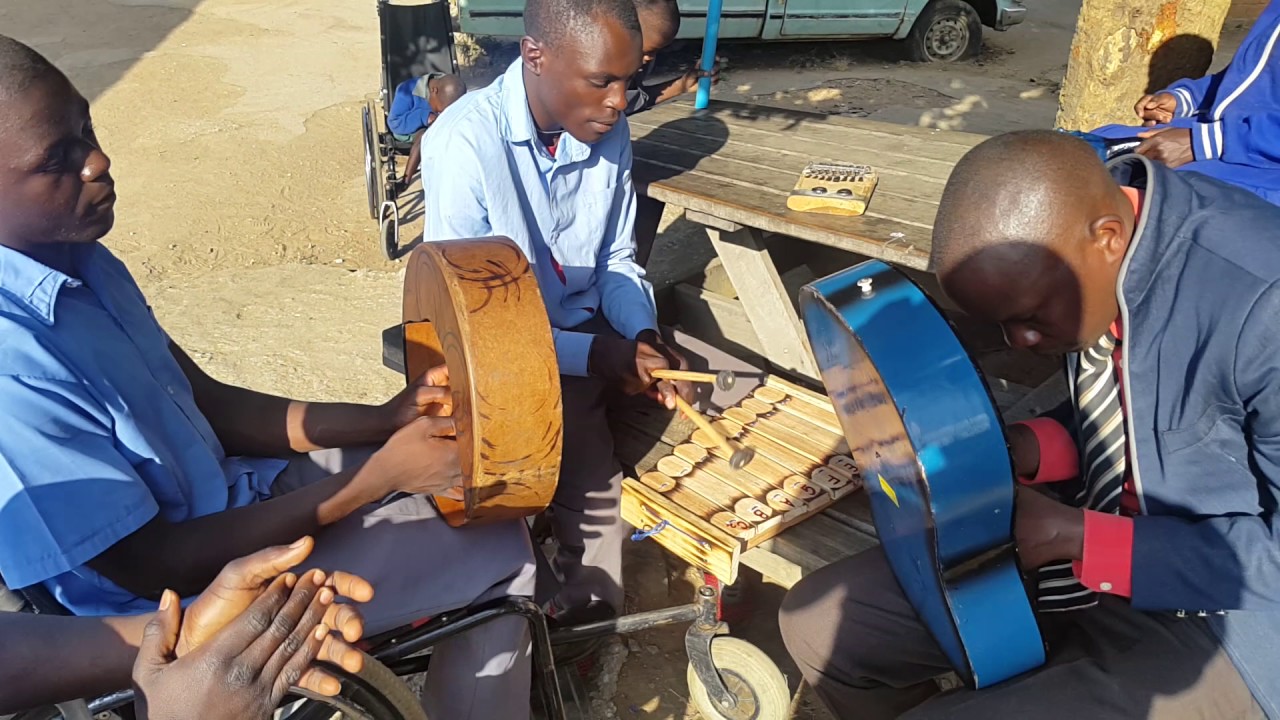 THE BEST MBIRA AND MARIMBA FUSION BY KELVIN CHIKUMBIRIKE - YouTube