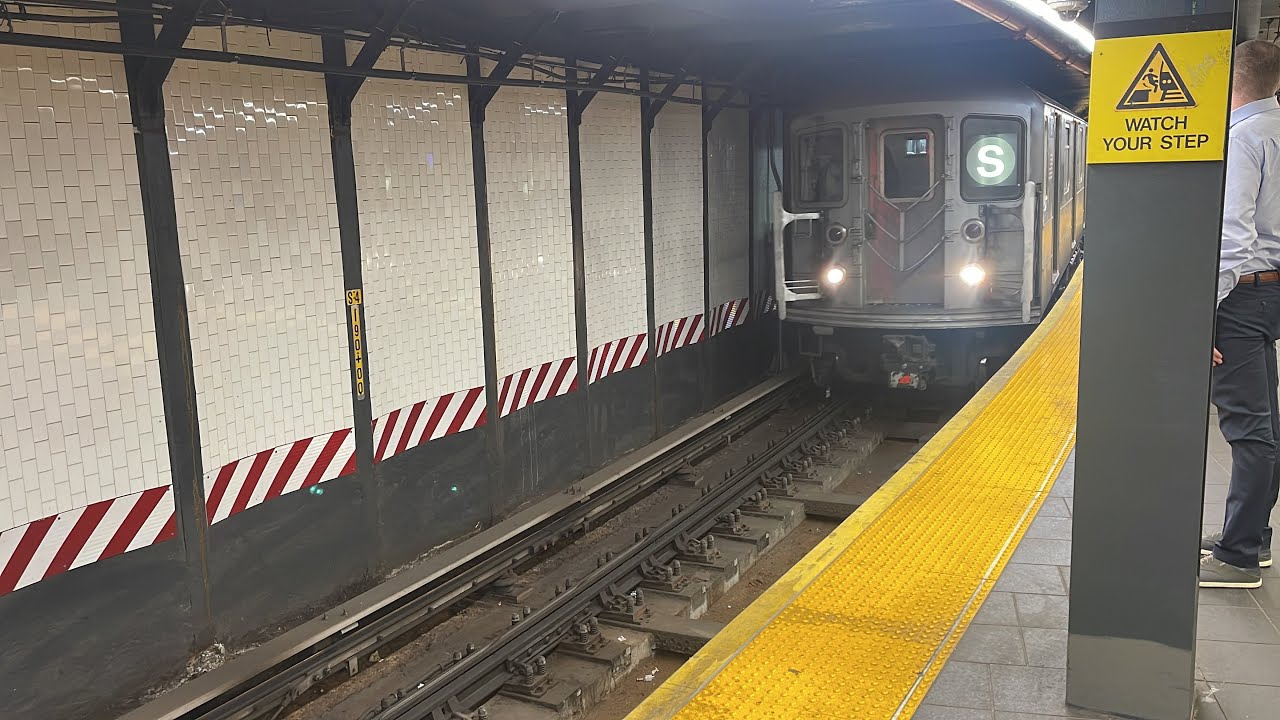 R62 42nd Street Shuttle Arriving at Times Square! - YouTube
