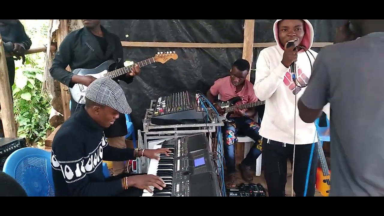 Yesu ni mwema cover by George Barasa - YouTube