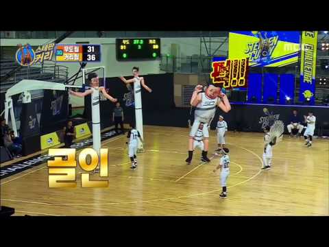 Steph and Seth Curry take on some Korean comics