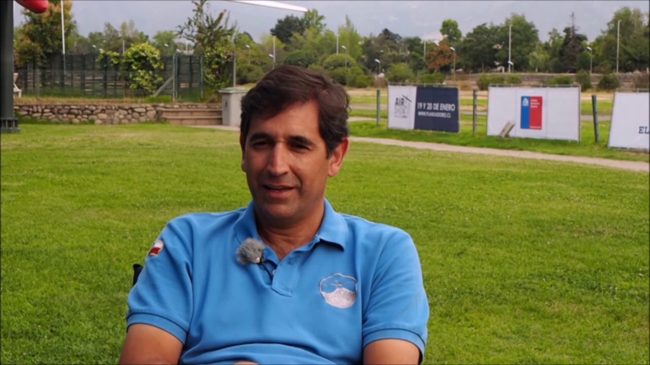 FAST AND CURIOUS - RENÉ VIDAL - YouTube