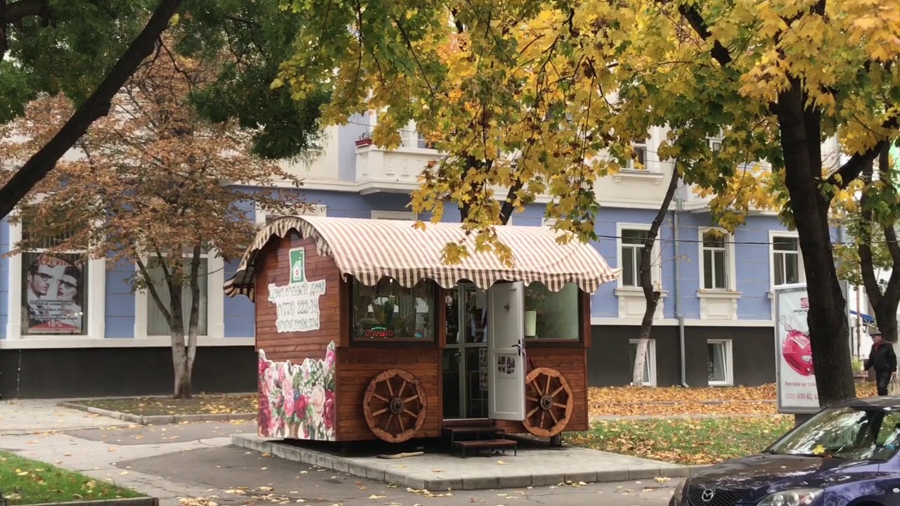 Walking Around Tiraspol In Transnistria (Self Declared Country) - YouTube