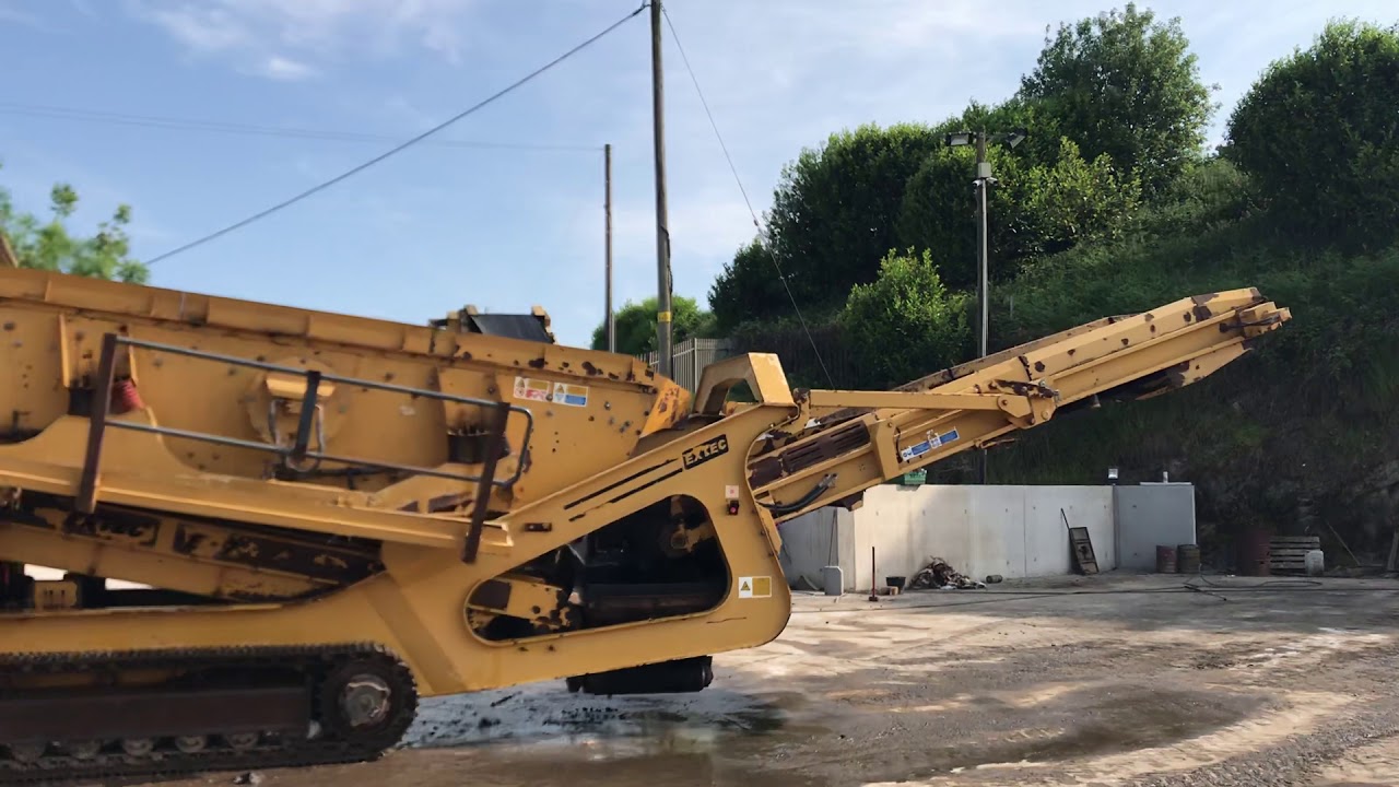 Extec E7 Scalping Screener - YouTube