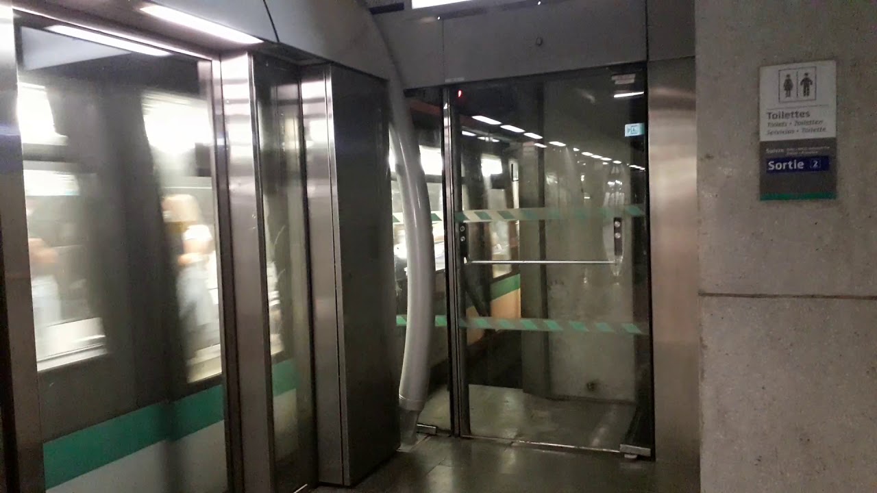 Ligne 14 (Métro) : Départ d'un MP89CA à Pyramides - YouTube