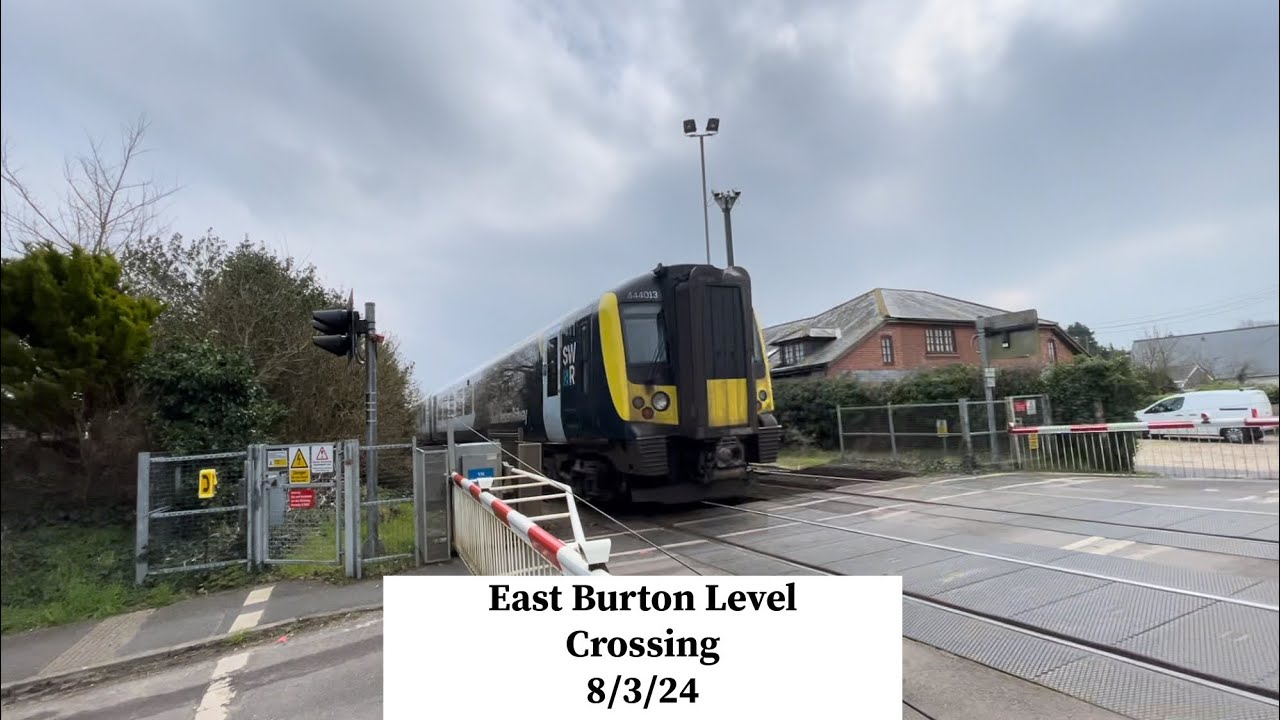 East Burton Level Crossing. 8/3/24 - YouTube