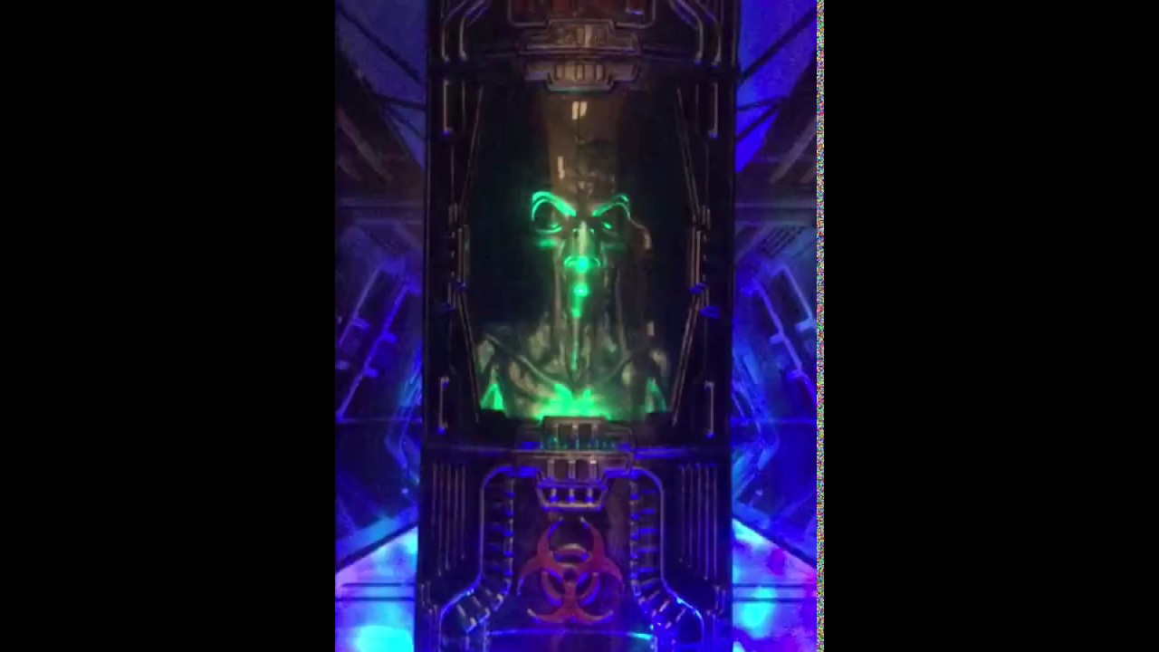 Area 31 Capsule - Spirit Halloween - YouTube