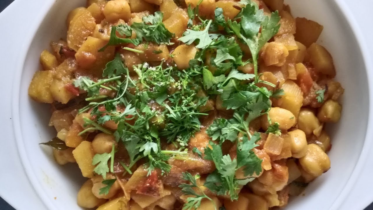 Simple Aloo And Chole Curry!!Very tasty and yummy.... - YouTube