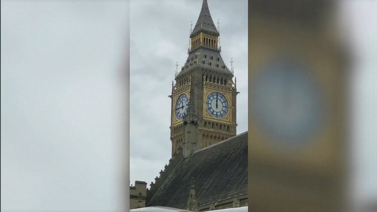 Clock face of Big Ben (Elizabeth Tower) goes crazy (UK) - ITV London ...