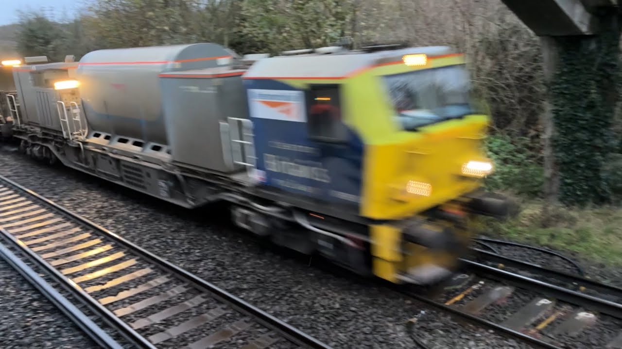 Windhoff CargoSprinter MPV | DR98918 + DR98968 | Network Rail - YouTube