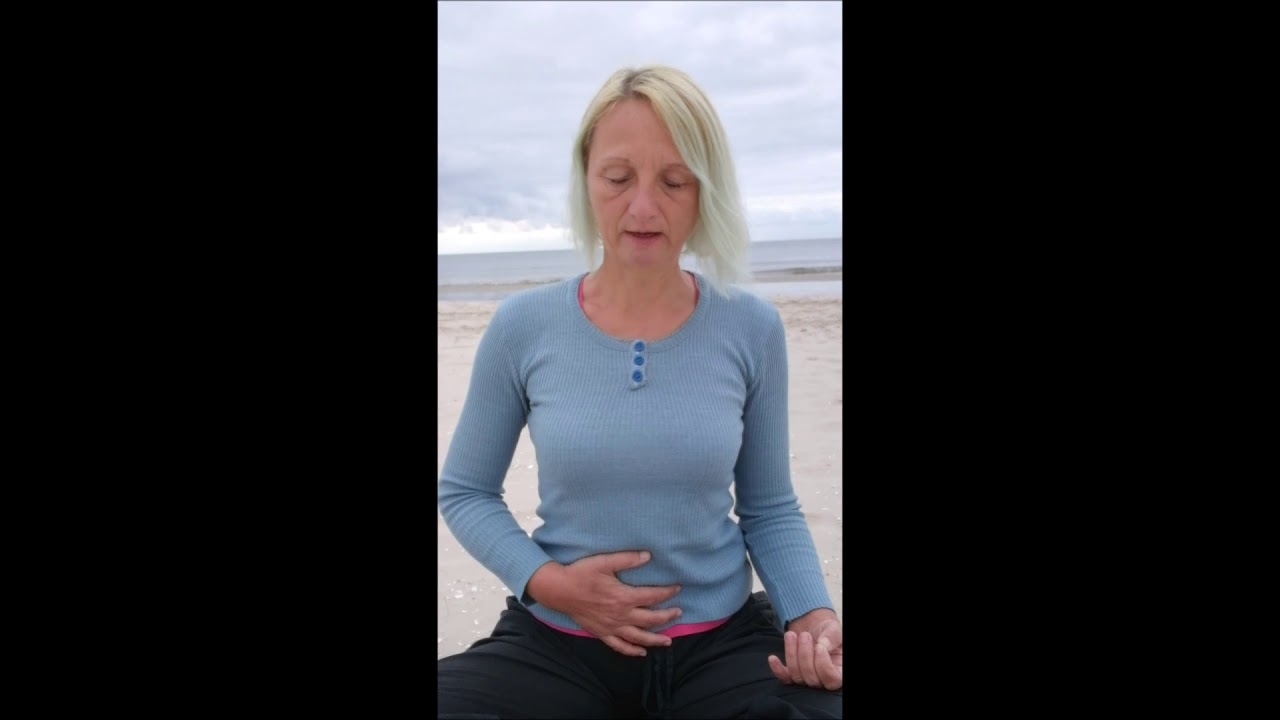 Bauchatmung lernen - Bauchatmung üben - Atemtraining Entspannung - YouTube