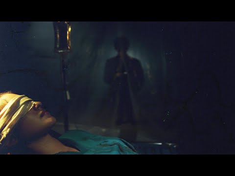 UNEARTH - Mother Betrayal (OFFICIAL VIDEO)