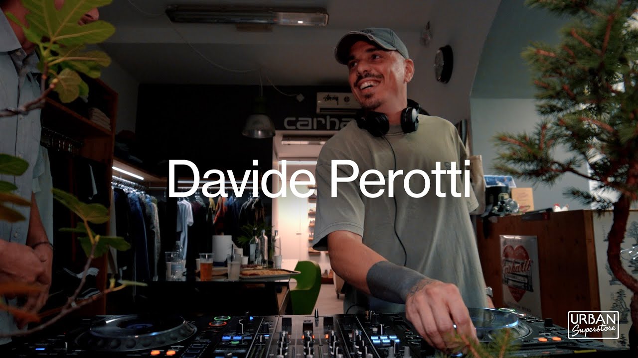Davide Perotti for Dischinvetrina @Urbansuperstore - 29.09.23 - YouTube