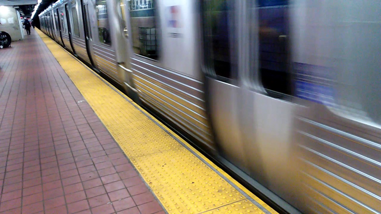 SEPTA MFL Mismatched Train Sets..... - YouTube