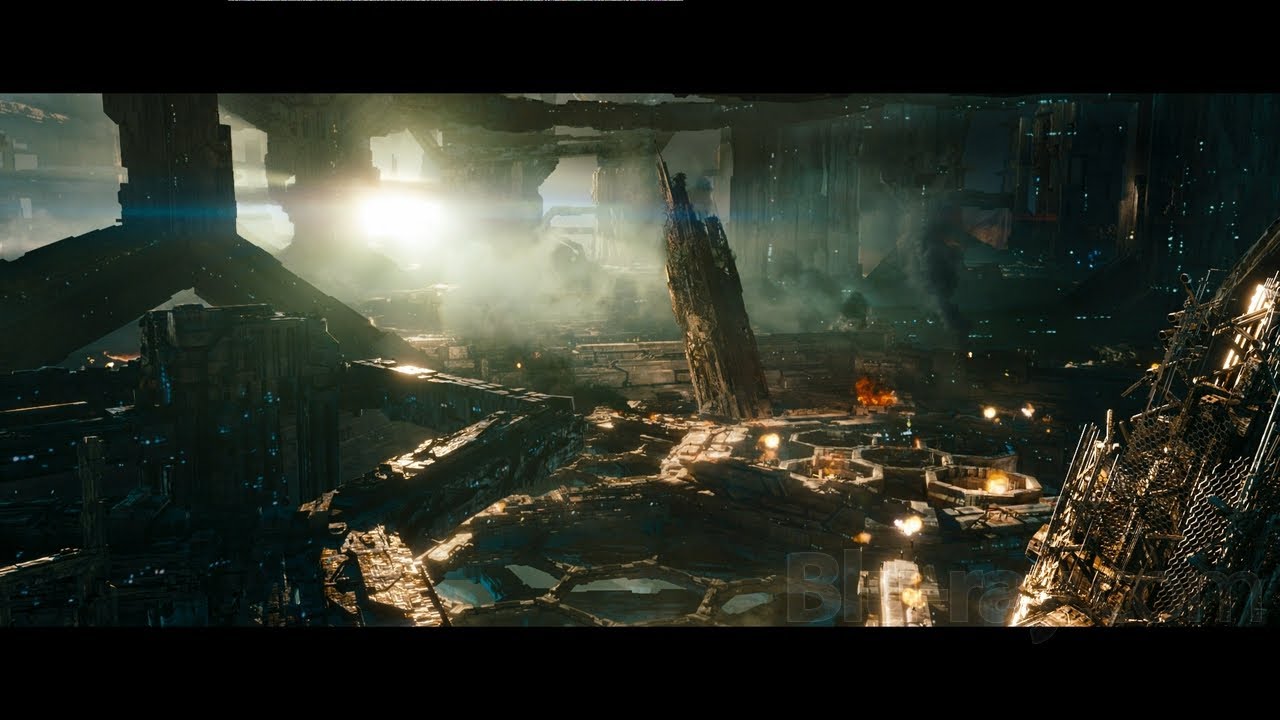 War of Cybertron - Opening Scene - Transformers Dark of the moon ...