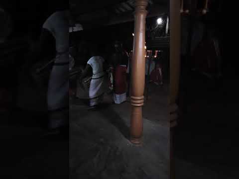 Kadavara devale pujava2/කඩවර දේවාලේ පුජාව2