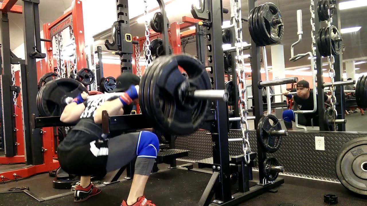 Bryce Lewis W3D3 TSA Intermediate program squat 32 - YouTube