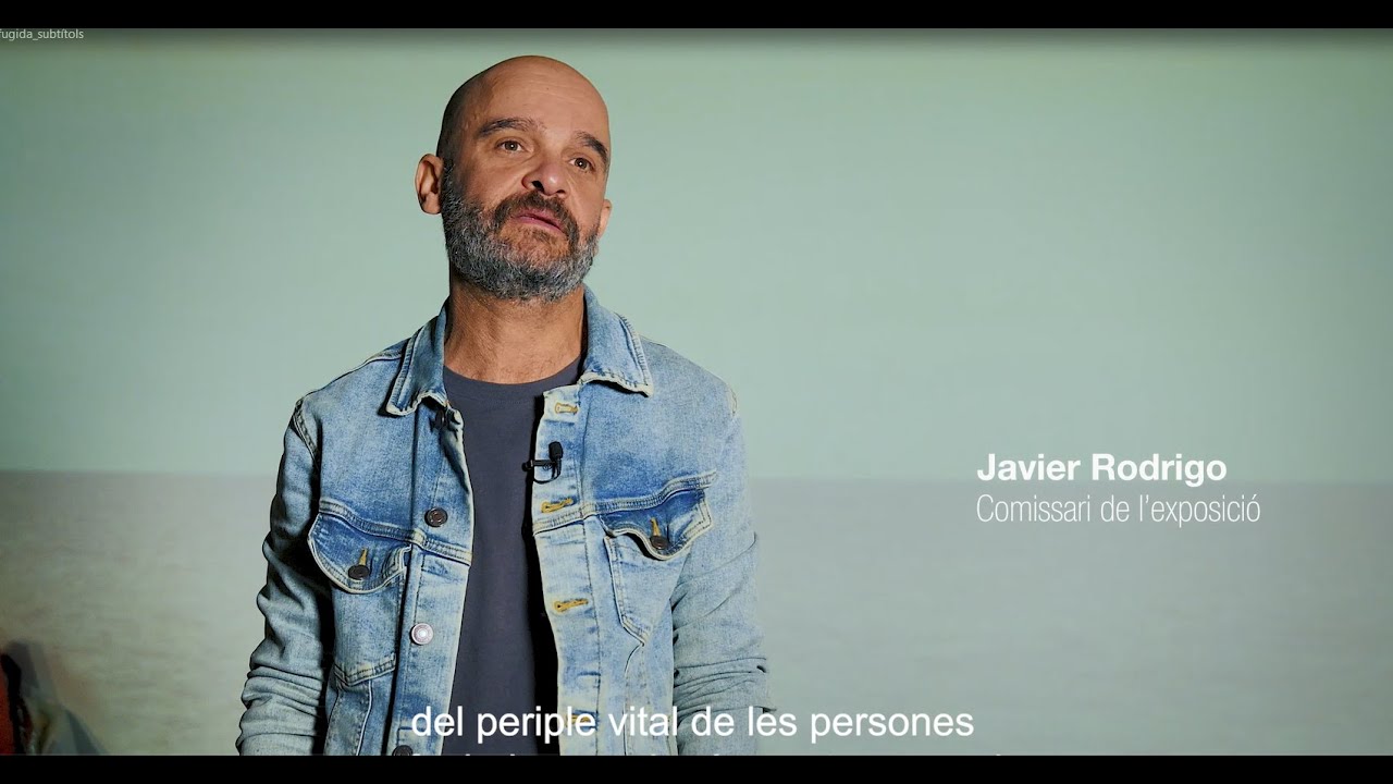 Javier Rodrigo, comissari de l'exposició 'En fugida. Refugiats' - YouTube