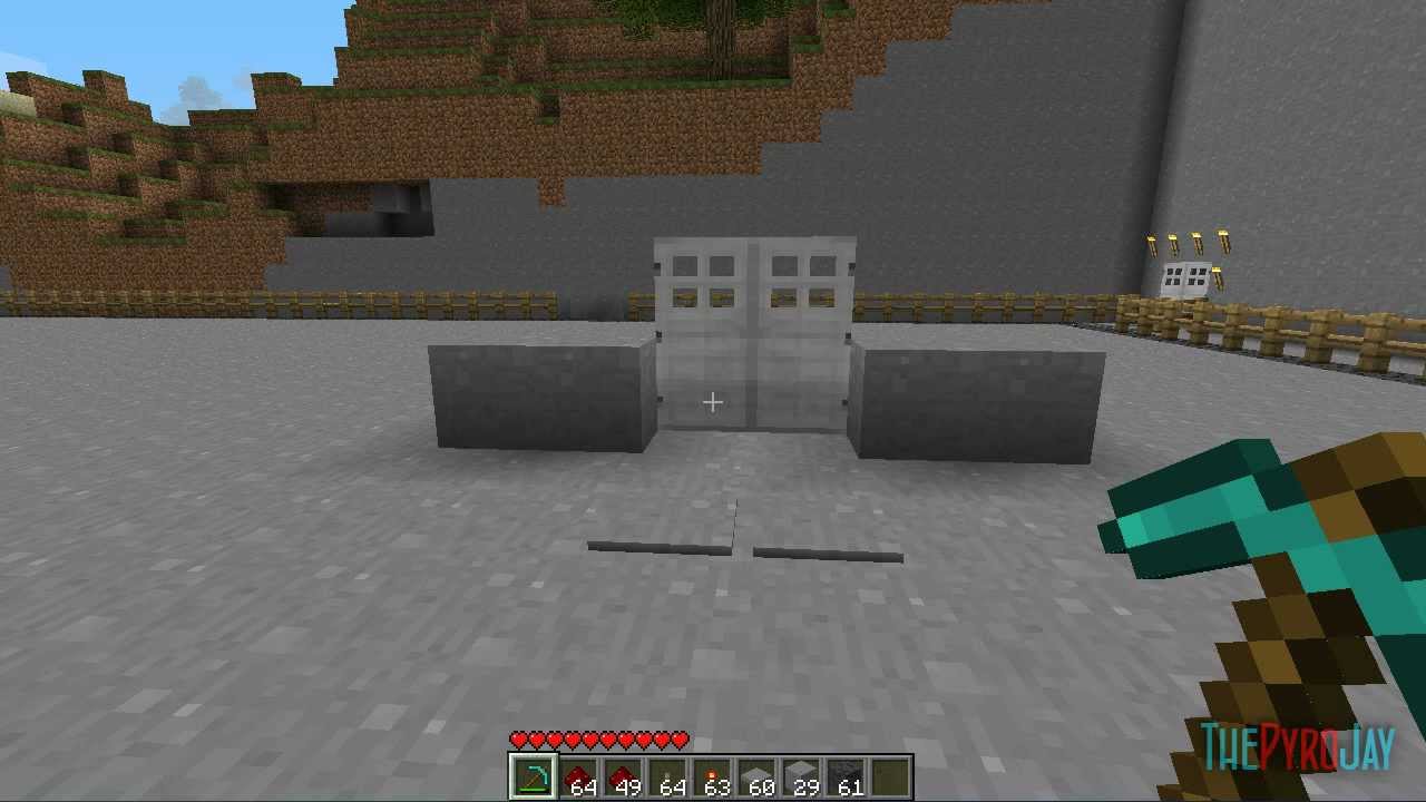 Minecraft Tutorial: Automatic Double Doors - YouTube