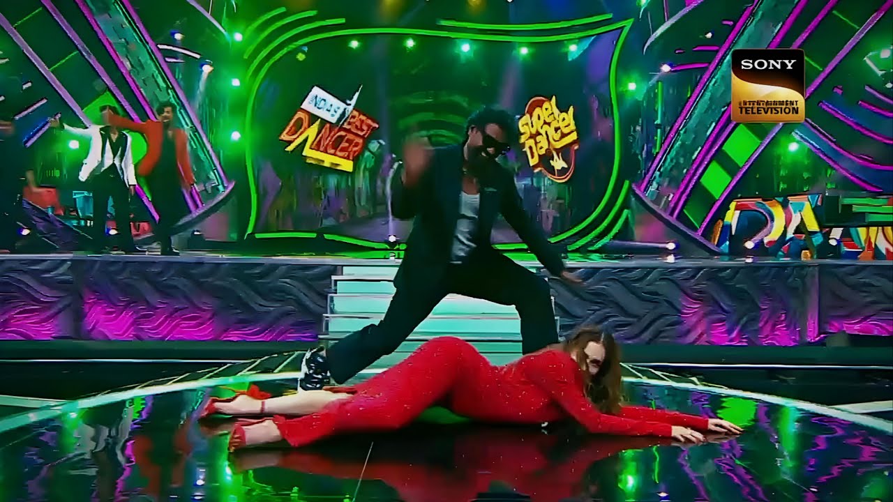 Nepo and Malaika Arora in India's Best Dancer Vs Super Dancer New Promo ...