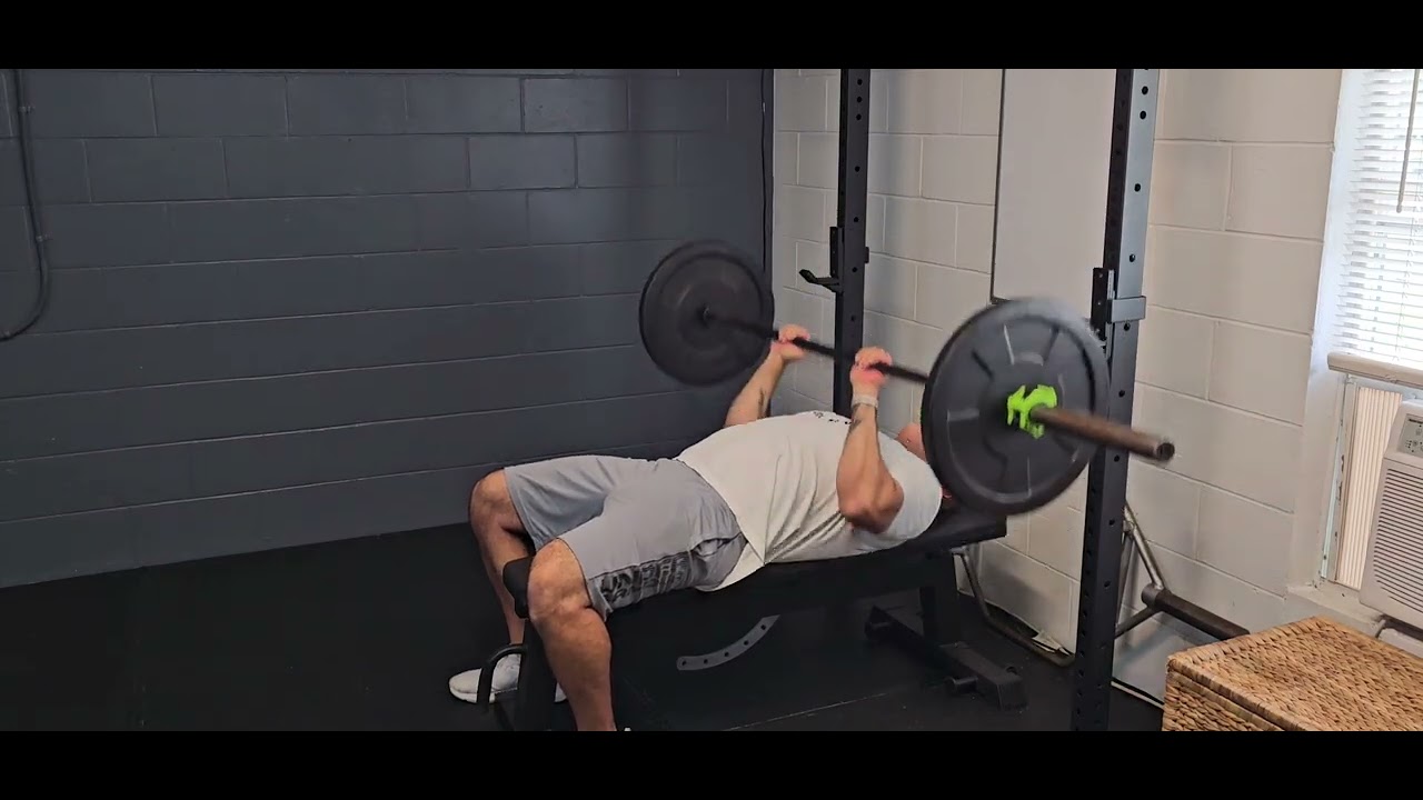 Barbell Close Grip Bench Press - YouTube