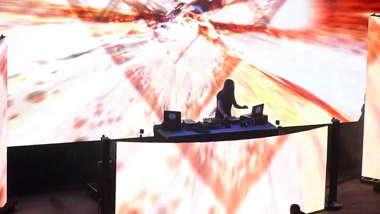Bassnectar Red Rocks 5-31-2015 Vavavoom - YouTube