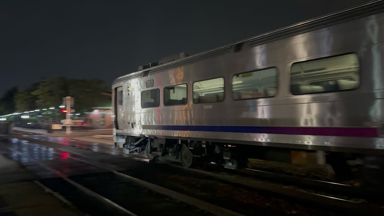 [4K/HDR]: NJT Comet V Cab Car 6009 leads train 68 with Unrestricted ...