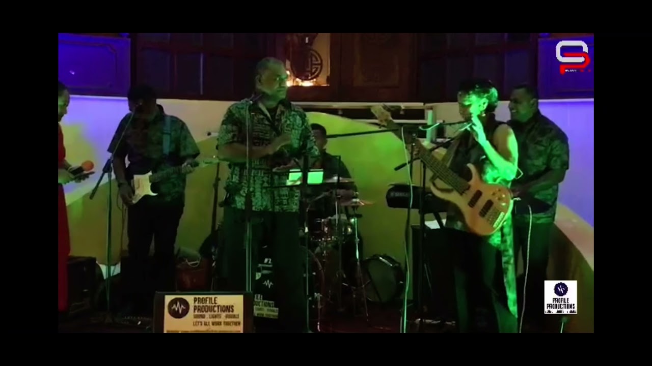 Au Tagi Lo- Peni Seniyasi live at Vineyard 17.04.21 - YouTube