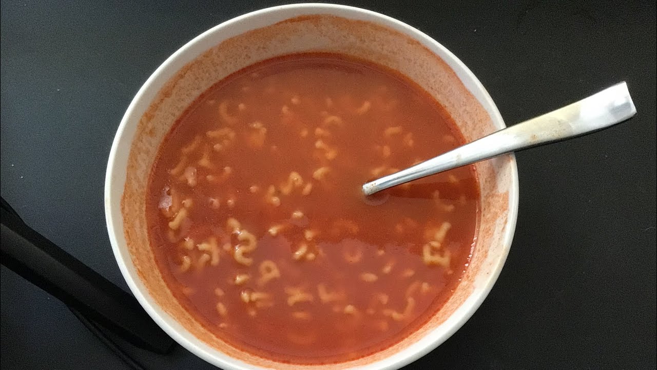 Trying out the classic 90's spaghettios food review - YouTube