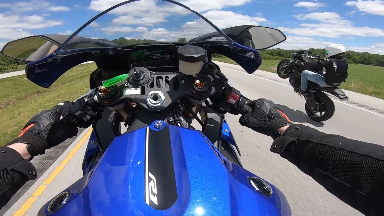 Yamaha r1 cross plane sound - YouTube