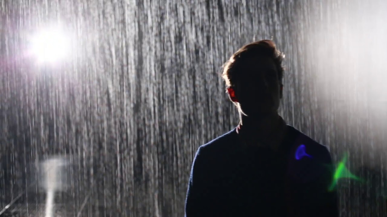 Rain Room at the Barbican, 2012 - YouTube