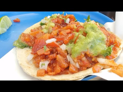las carnitas rojas son de Michoacan? - YouTube