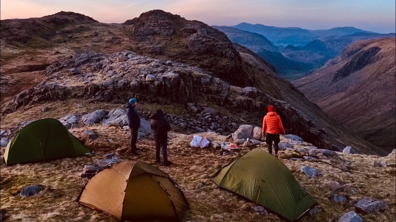 MOUNTAIN WILD CAMPING ON SEATHWAITE FELL IN THE LAKE DISTRICT - YouTube