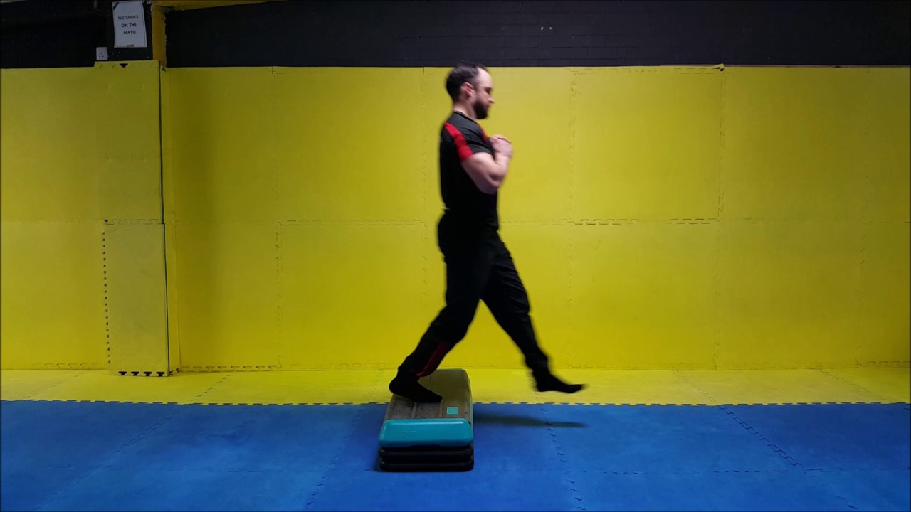 Drop lunge - YouTube