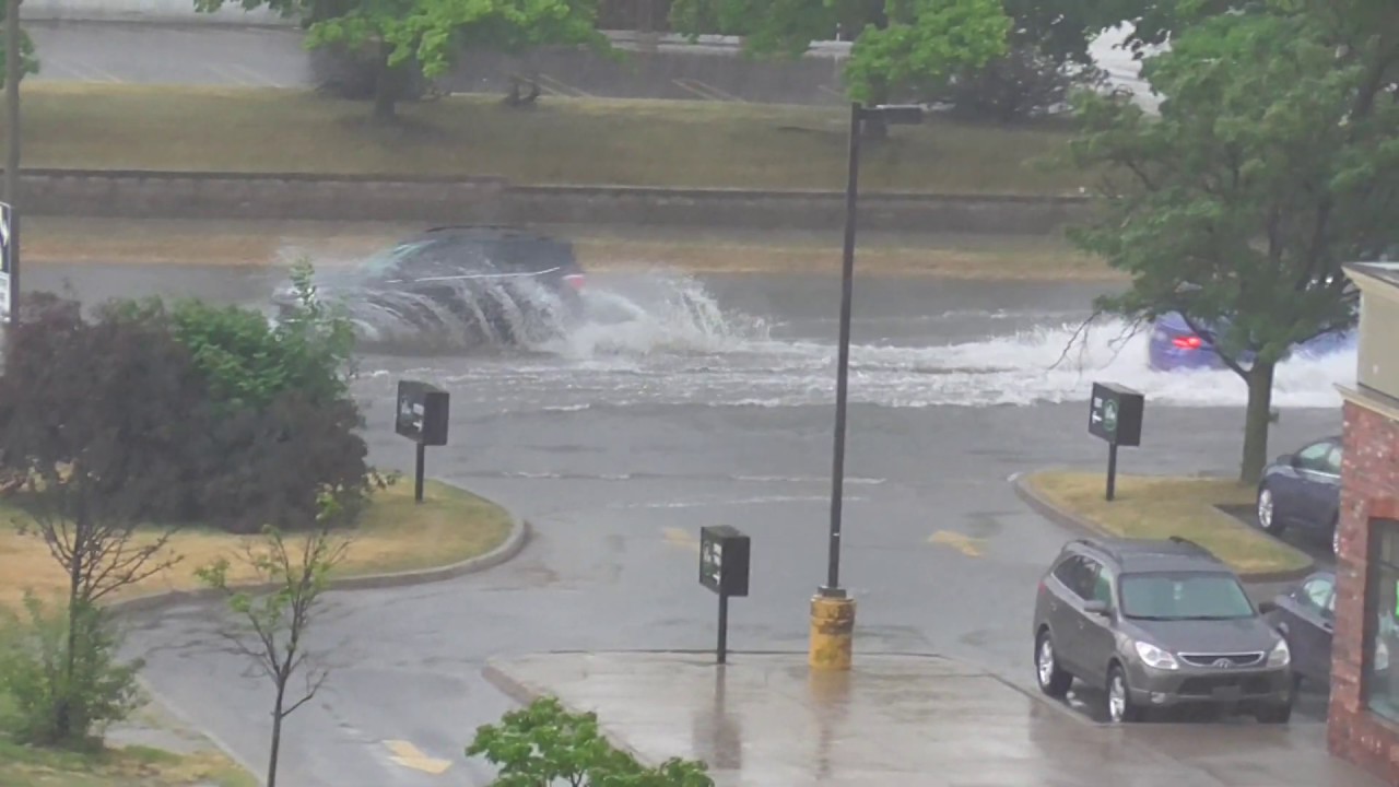 Severe thunderstorm causes flooding in Kitchener Ontario Fairview ...